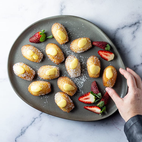 Madeleines with Lemon Curd Box